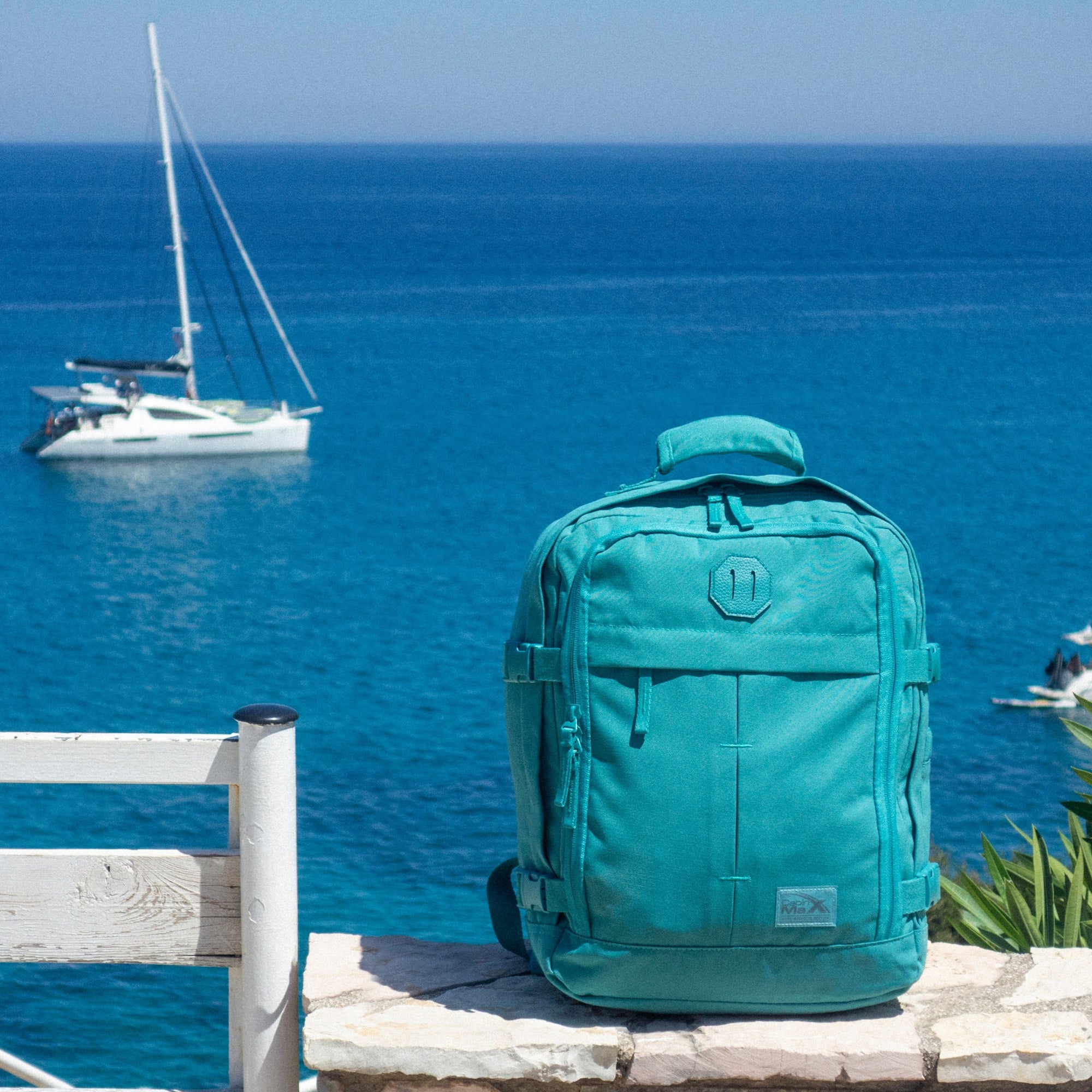 Metz 24L Backpack - Ideal 40x30x20 Carry-On Bag – Cabin Max