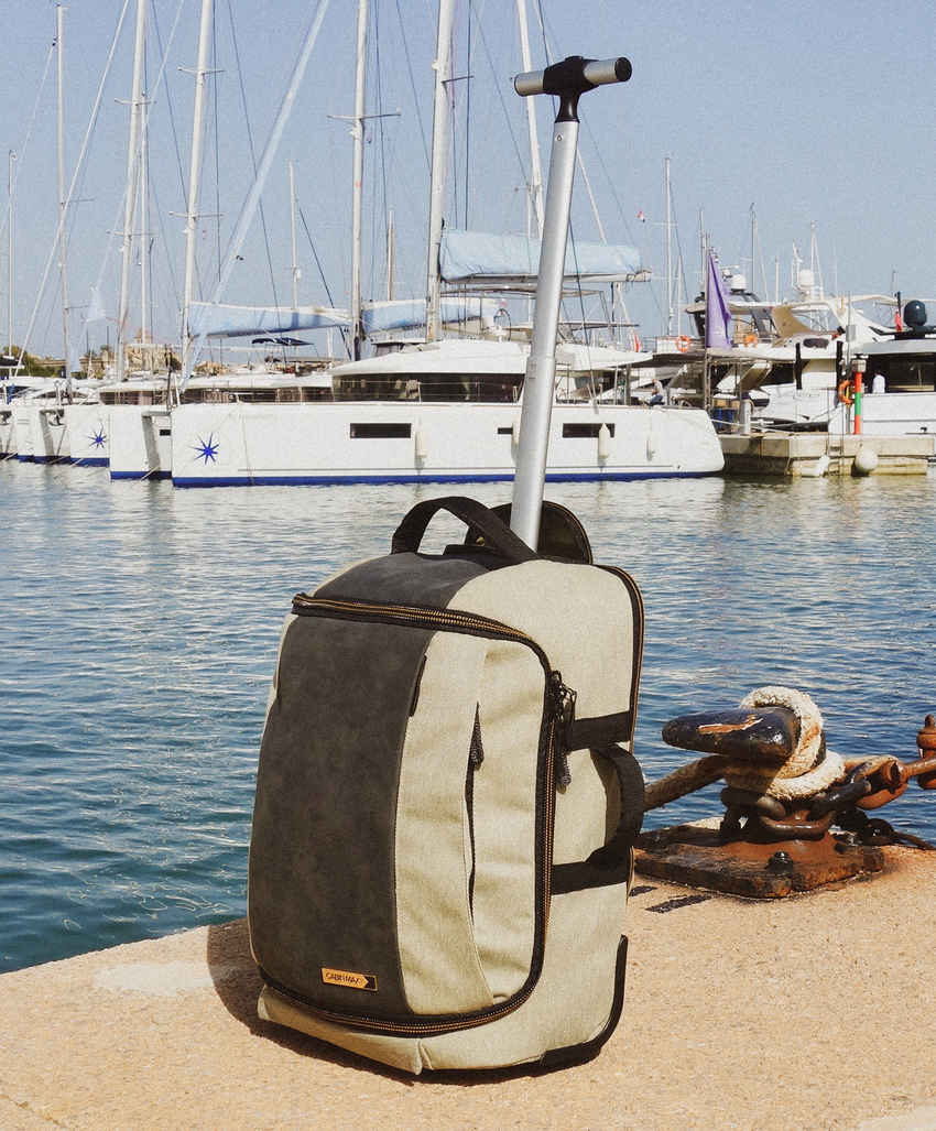 Manhattan 30L Hybrid Backpack | Convertible Bag for Travel – Cabin Max